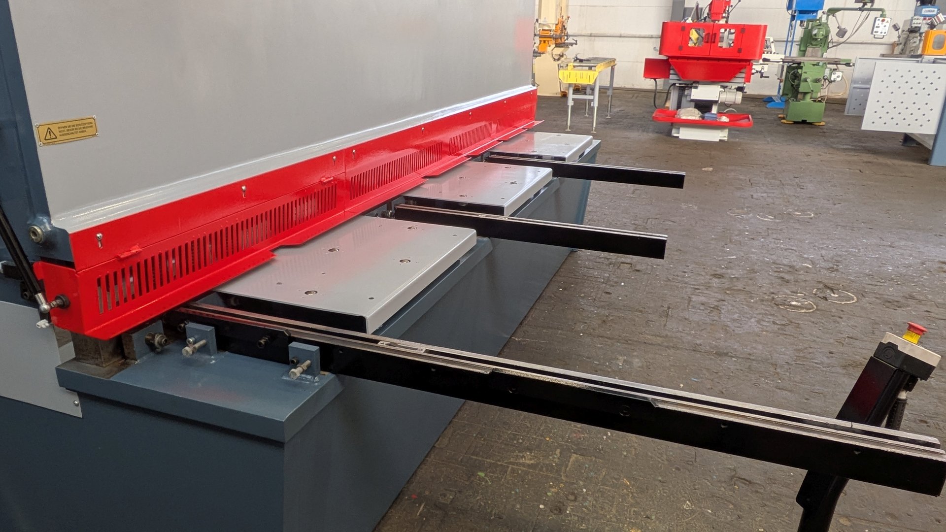 Hydraulic plate shear DHGM 3010 | Hesse + Co Maschinenfabrik